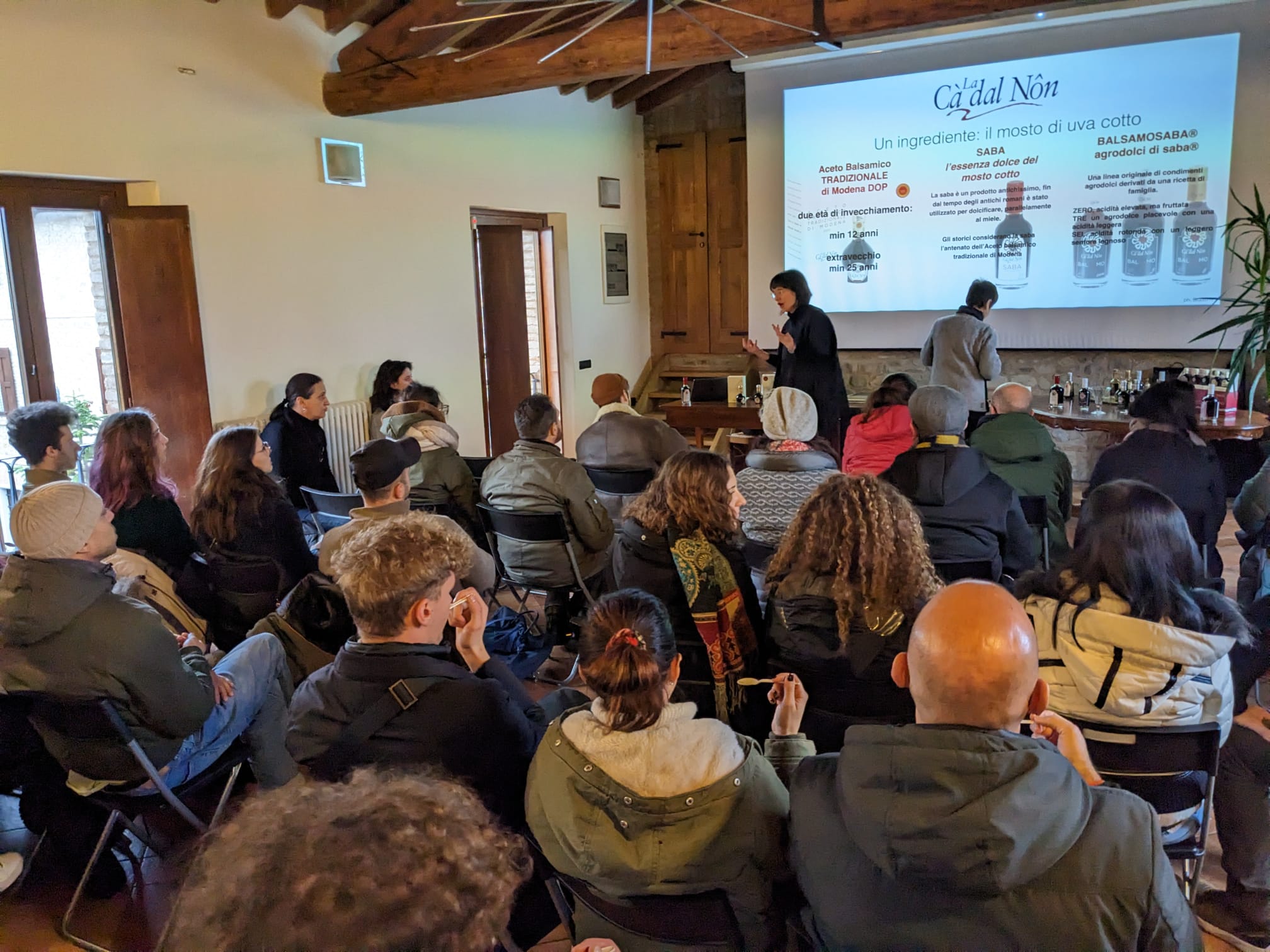 Tourist Guide Course 2025 in Modena - Evening Course: half online and ...